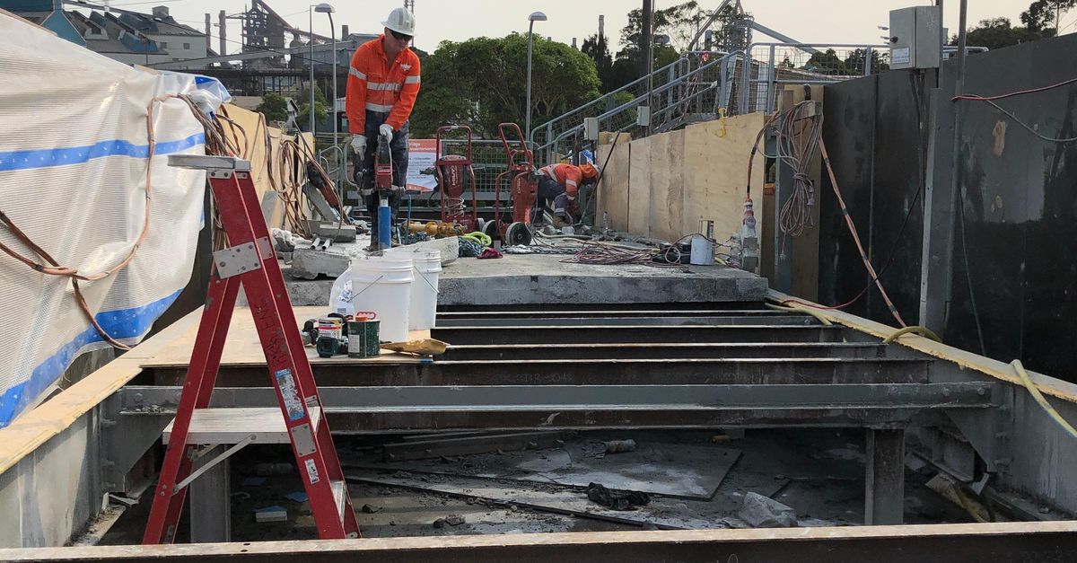 Lead Paint Removal at Cringila Railway Station, NSW | Precision Laser ...
