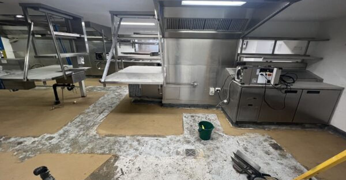 Restoring Water Damaged Concrete Sub Floor at the Canberra Yacht Club ...