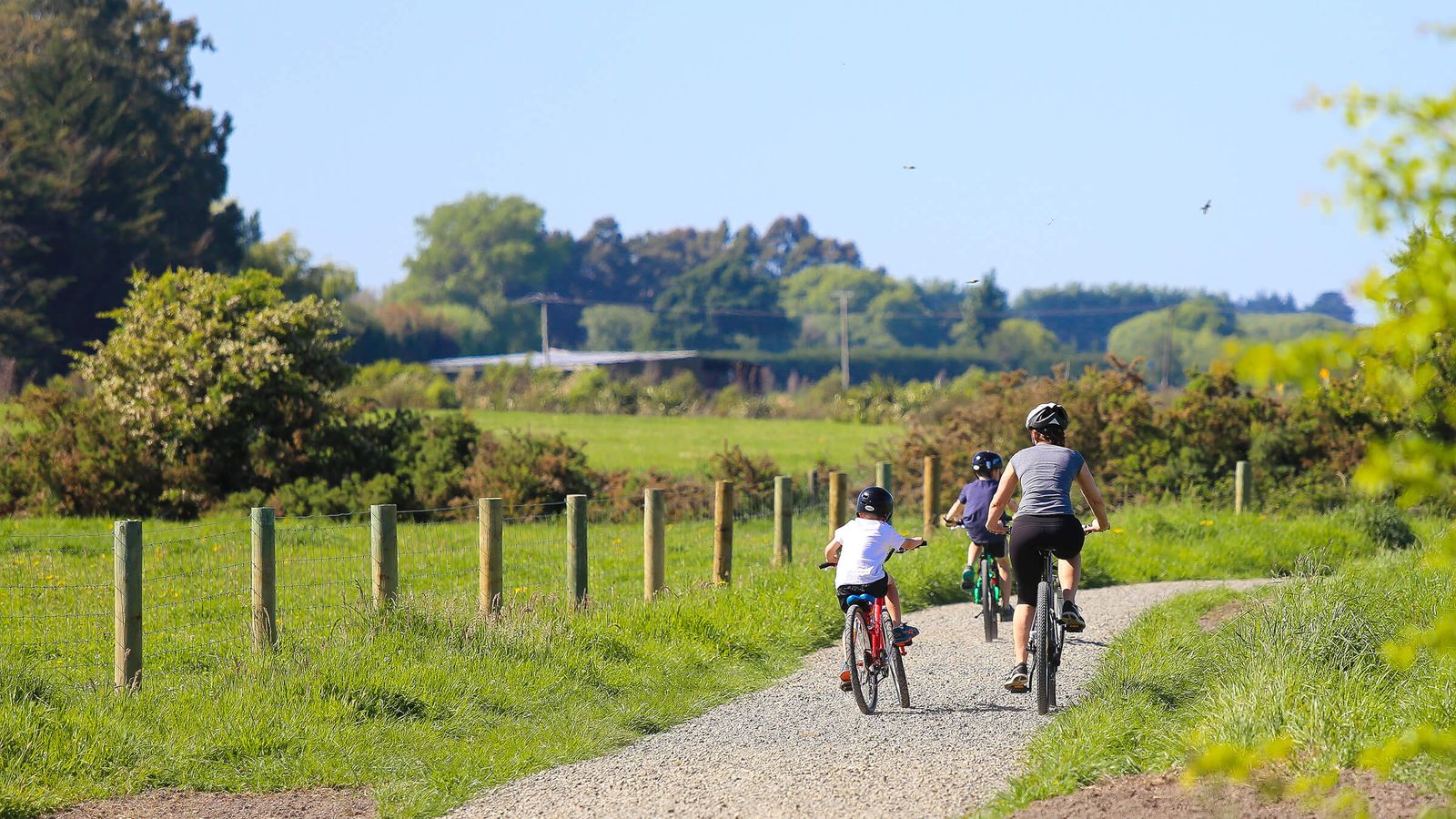 Selwyn cycling tracks - ChristchurcNZ.com | ChristchurchNZ.com
